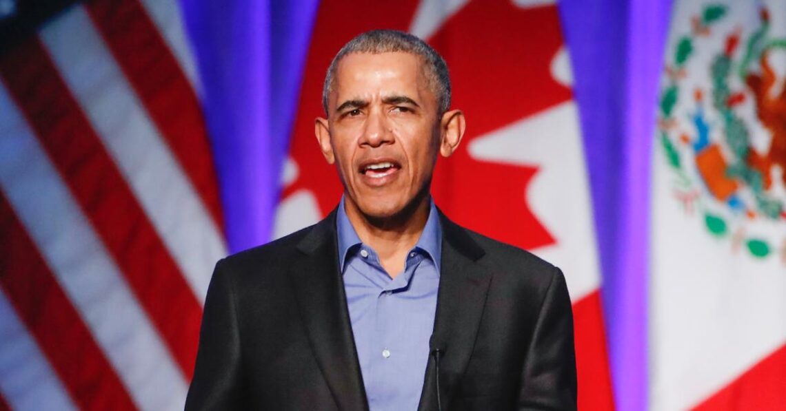Shirtless Barack Obama Goes For A Swim In The Ocean While Vacationing ...